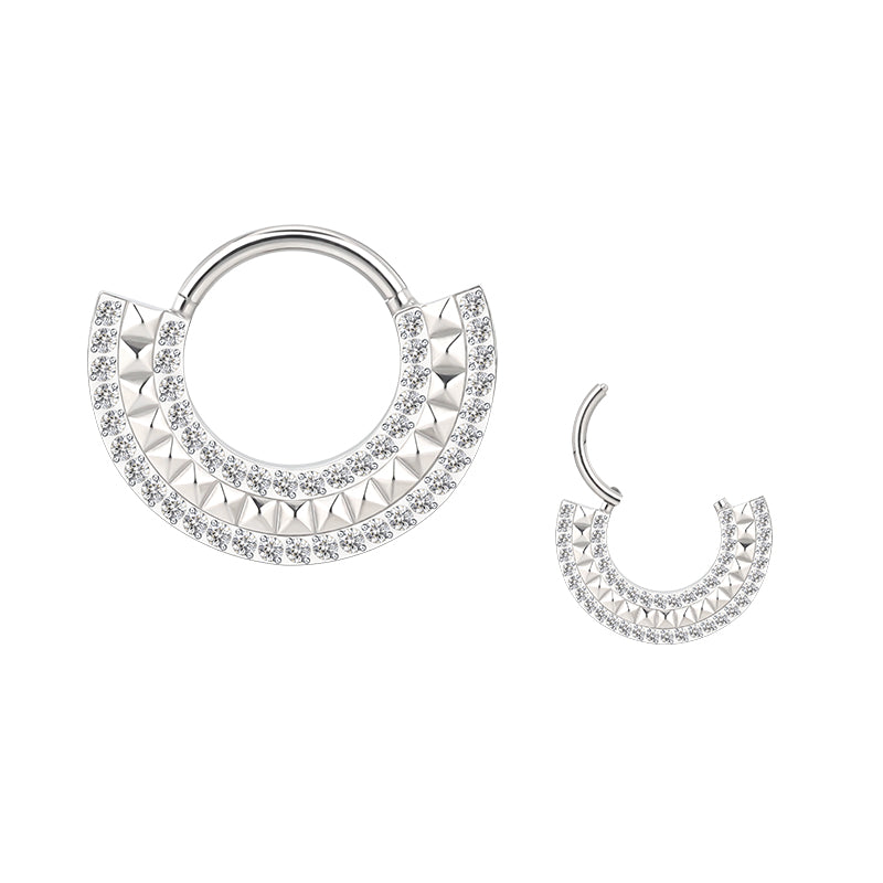 Gem ring with raised titanium squares – Harley Piercing